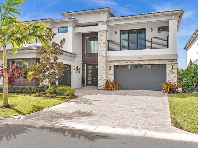 5 bedroom luxury Villa for sale in Boca Raton, Florida