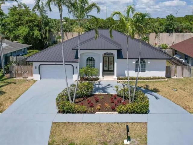 5 bedroom luxury Villa for sale in Boynton Beach, Florida