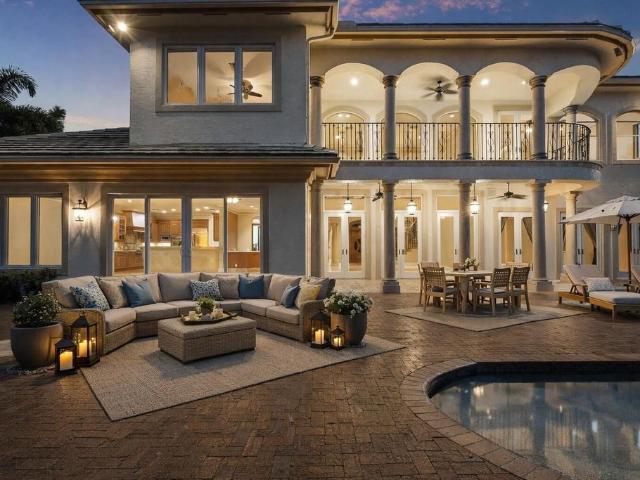 5 bedroom luxury Villa for sale in Boynton Beach, Florida