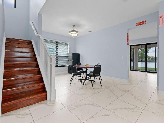 5 bedroom luxury Villa for sale in Boynton Beach, Florida