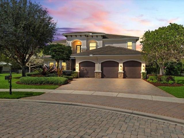 5 bedroom luxury Villa for sale in Boynton Beach, Florida