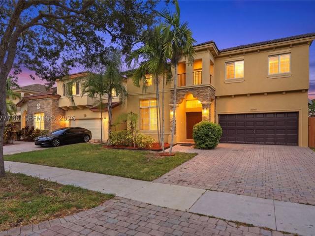 5 bedroom luxury Villa for sale in Cutler Bay, Florida