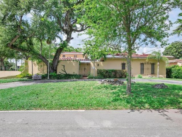 5 bedroom luxury Villa for sale in Coral Gables, Florida