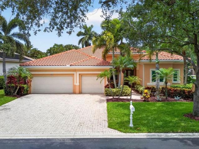 5 bedroom luxury Villa for sale in Coral Springs, Florida
