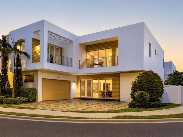 5 bedroom luxury Villa for sale in Doral, United States
