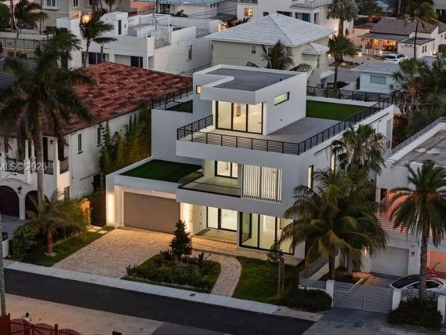 5 bedroom luxury Villa for sale in Fort Lauderdale, Florida