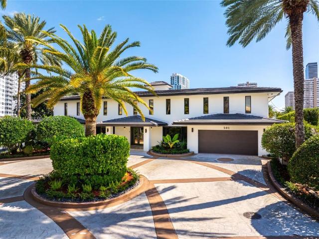 5 bedroom luxury Villa for sale in Hallandale, Florida