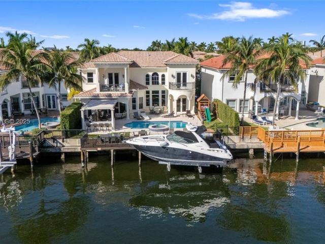 5 bedroom luxury Villa for sale in Hollywood, Florida