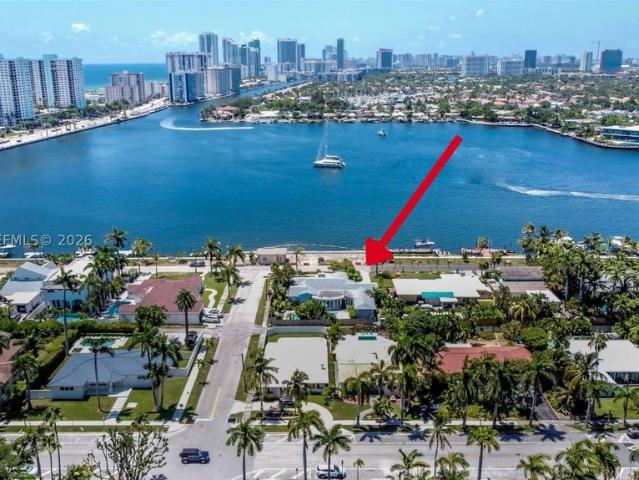 5 bedroom luxury Villa for sale in Hollywood, Florida