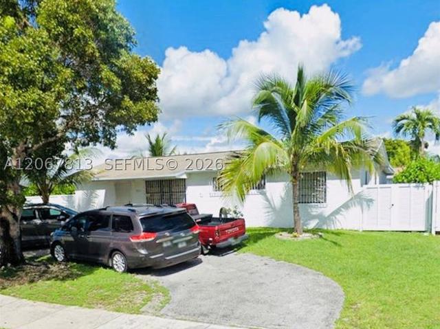 5 bedroom luxury Villa for sale in Homestead, Florida