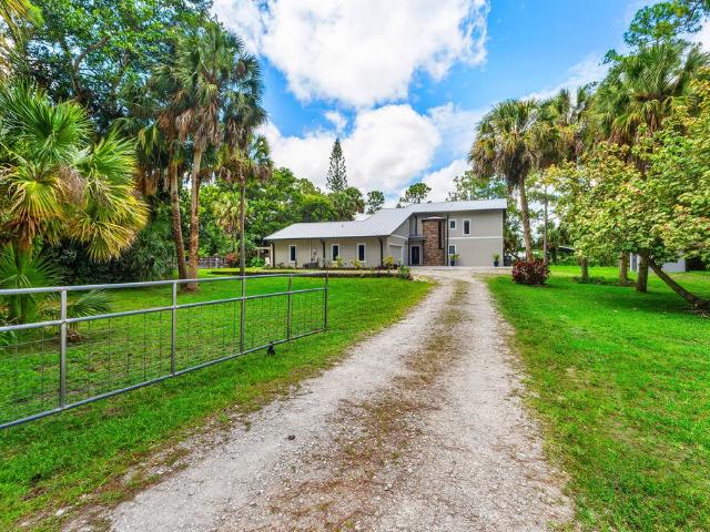 5 bedroom luxury Villa for sale in Jupiter, Florida