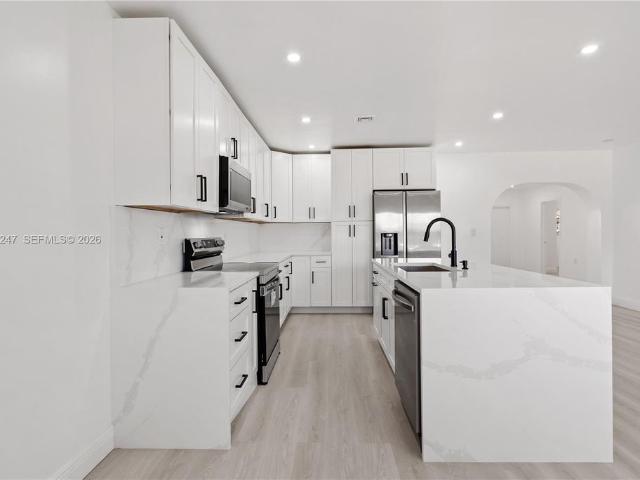 5 bedroom luxury Villa for sale in Lauderhill, Florida
