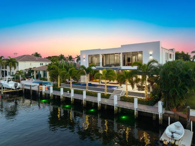 5 bedroom luxury Villa for sale in Lighthouse PT, United States