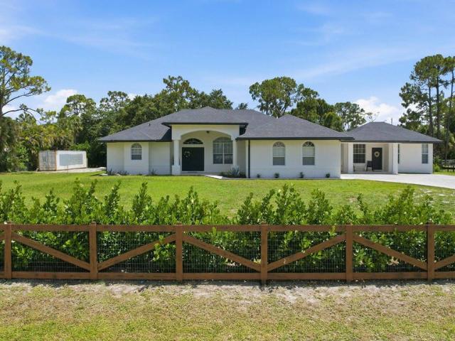 5 bedroom luxury Villa for sale in Loxahatchee Groves, Florida