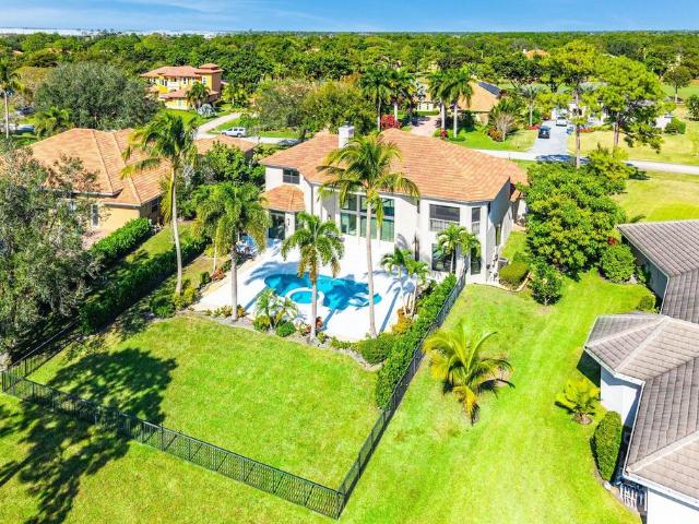 5 bedroom luxury Villa for sale in Palm City, Florida