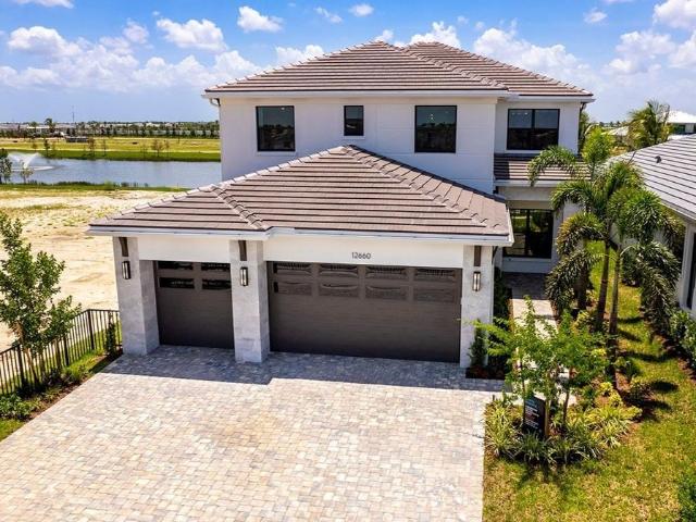 5 bedroom luxury Villa for sale in Palm Beach Gardens, Florida