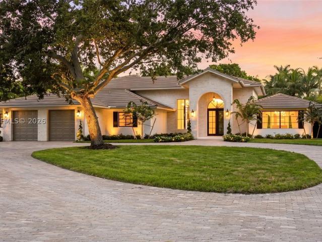5 bedroom luxury Villa for sale in Palmetto Bay, Florida