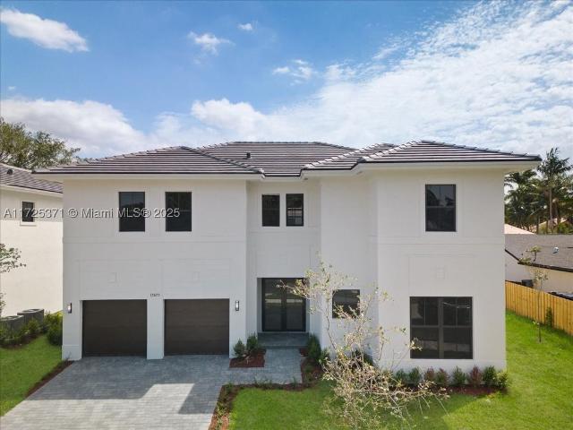 5 bedroom luxury Villa for sale in Palmetto Bay, Florida
