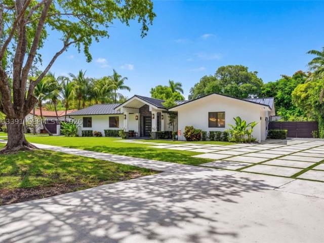 5 bedroom luxury Villa for sale in Palmetto Bay, Florida