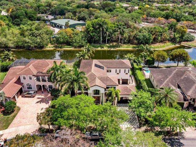 5 bedroom luxury Villa for sale in Parkland, Florida