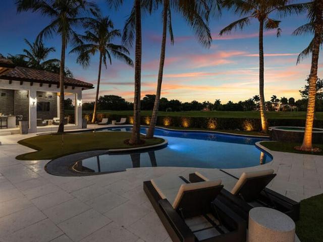 5 bedroom luxury Villa for sale in Parkland, Florida