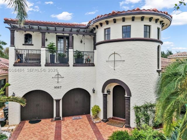 5 bedroom luxury Villa for sale in Parkland, Florida