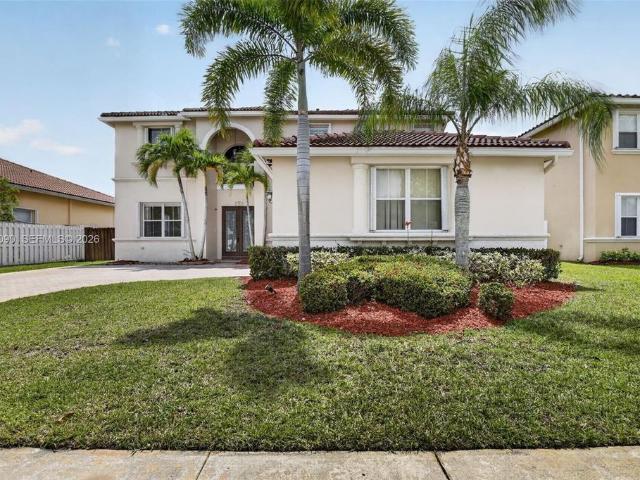 5 bedroom luxury Villa for sale in Pembroke Pines, Florida