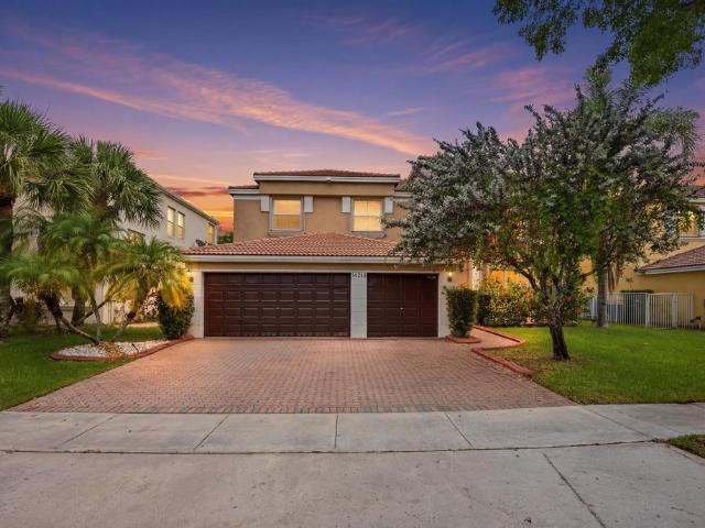 5 bedroom luxury Villa for sale in Pembroke Pines, Florida