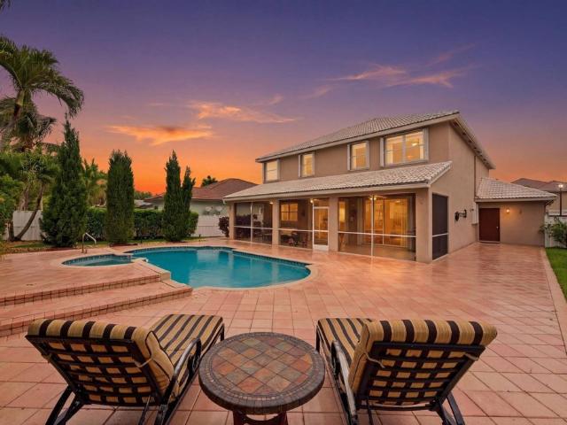 5 bedroom luxury Villa for sale in Pembroke Pines, Florida