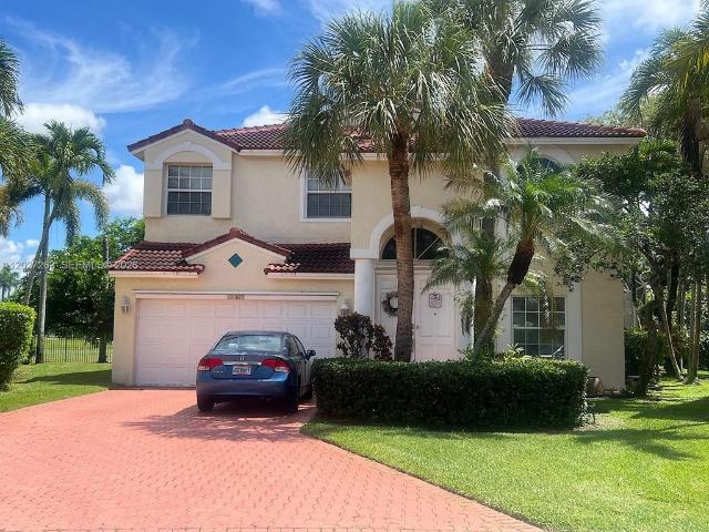 5 bedroom luxury Villa for sale in Pembroke Pines, Florida