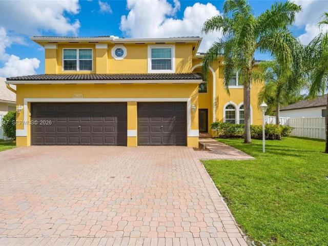5 bedroom luxury Villa for sale in Pembroke Pines, Florida
