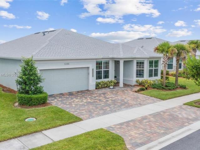 5 bedroom luxury Villa for sale in Port Saint Lucie, Florida