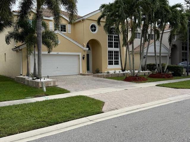 5 bedroom luxury Villa for sale in Royal Palm Beach, Florida