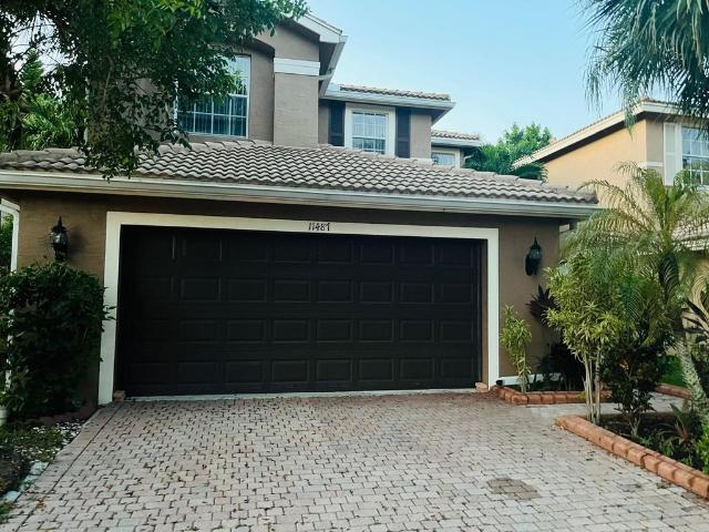 5 bedroom luxury Villa for sale in Royal Palm Beach, Florida