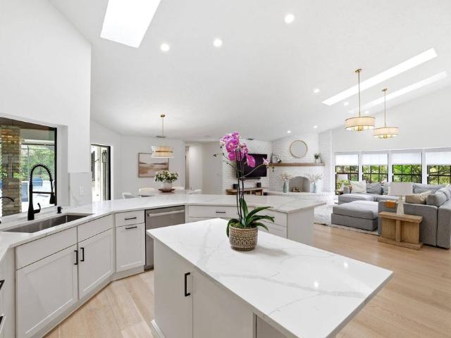 5 bedroom luxury Villa for sale in Wellington, Florida