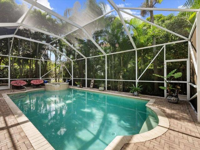5 bedroom luxury Villa for sale in West Palm Beach, Florida