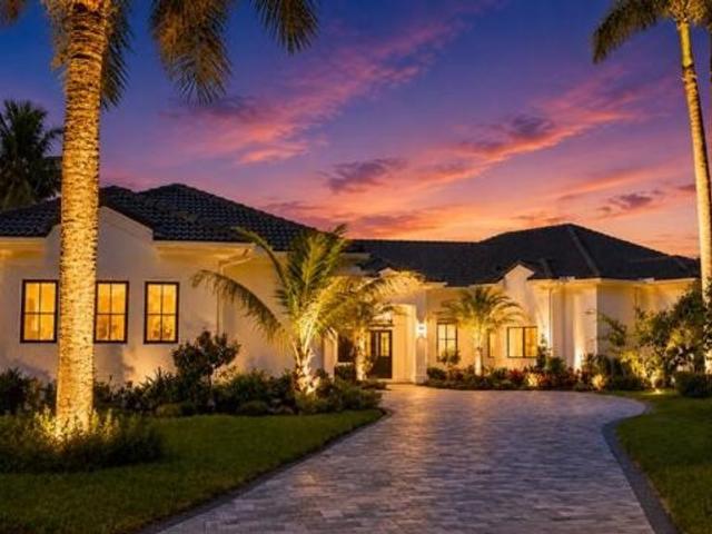 5 bedroom luxury Villa for sale in West Palm Beach, Florida