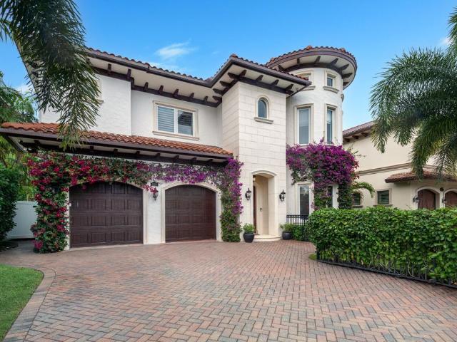 5 bedroom luxury Villa for sale in West Palm Beach, Florida