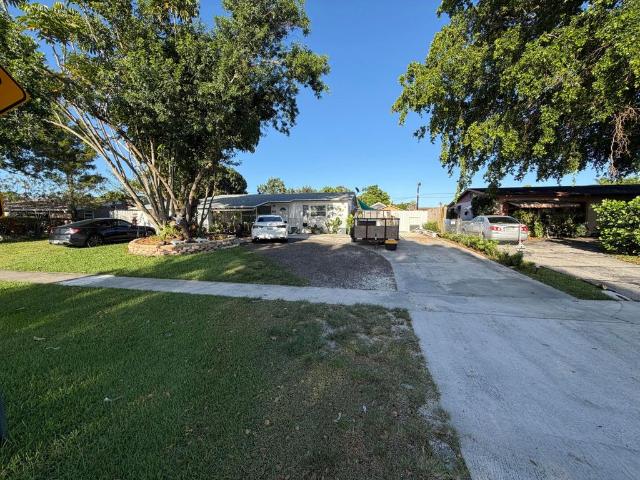 5 bedroom luxury Villa for sale in West Palm Beach, Florida