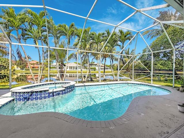 5 bedroom luxury Villa for sale in Weston, Florida