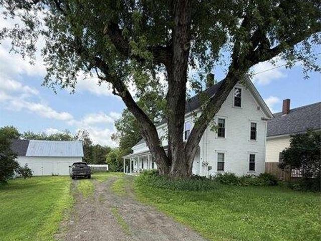 5 bedroom, Lyndon VT 05851 104377033