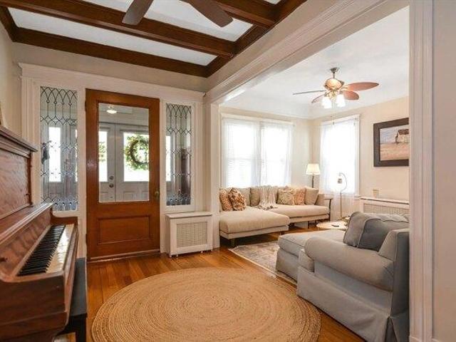5 bedroom, Lynn MA 01902 LS102960279