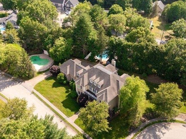 5 bedroom, Lynnfield MA 01940 102346353