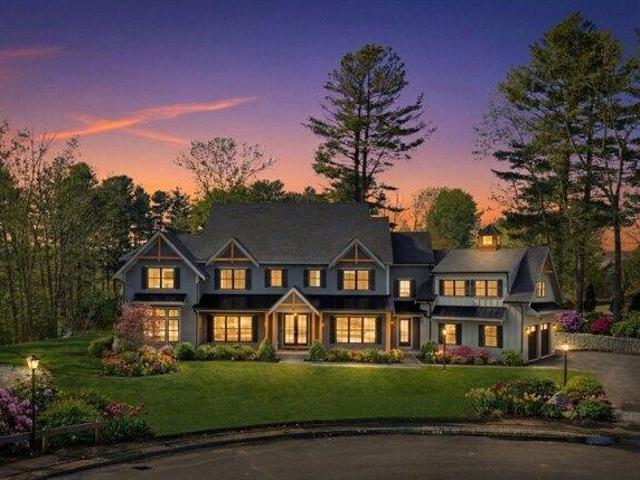 5 bedroom, Lynnfield MA 01940 102633054