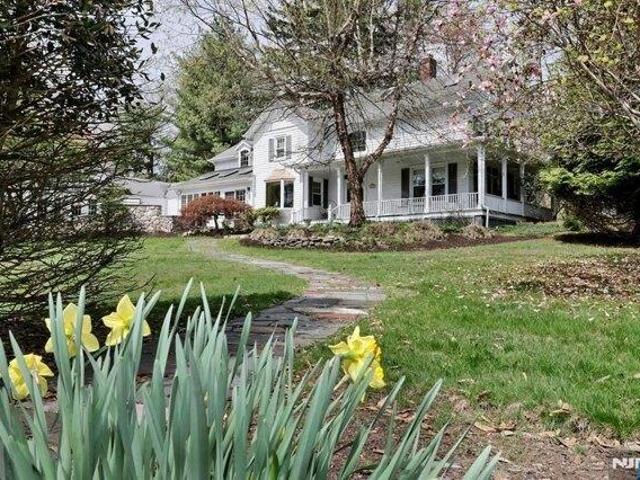 5 bedroom, Montvale NJ 07645 LS102315619