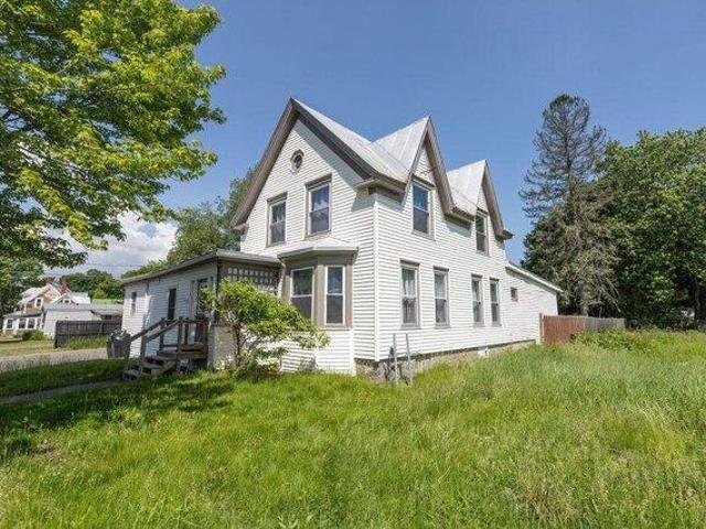 5 bedroom, Madison ME 04950 105108570