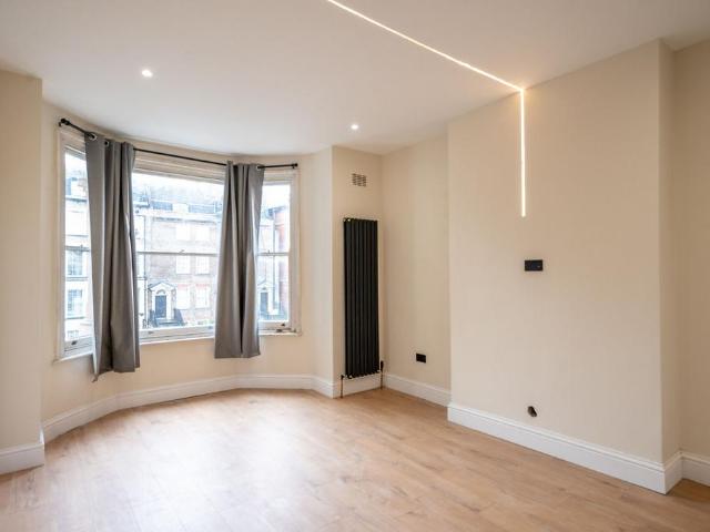 5 bedroom maisonette to rent