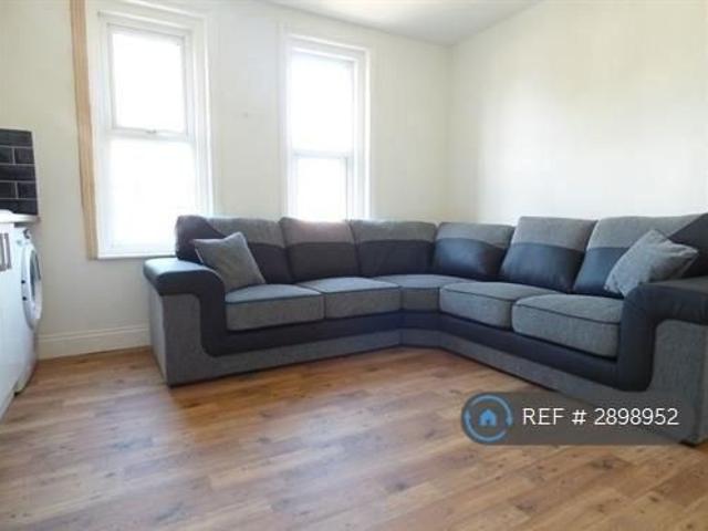 5 bedroom maisonette to rent