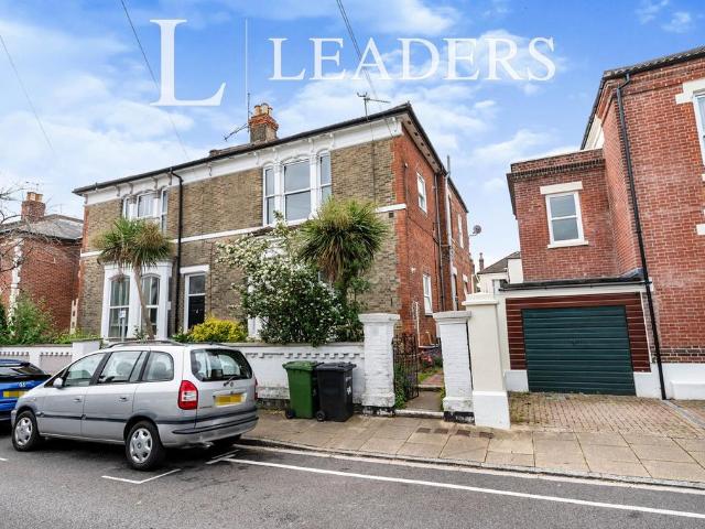 5 bedroom maisonette to rent