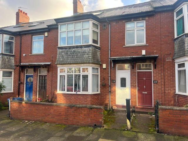 4 bedroom maisonette for sale
